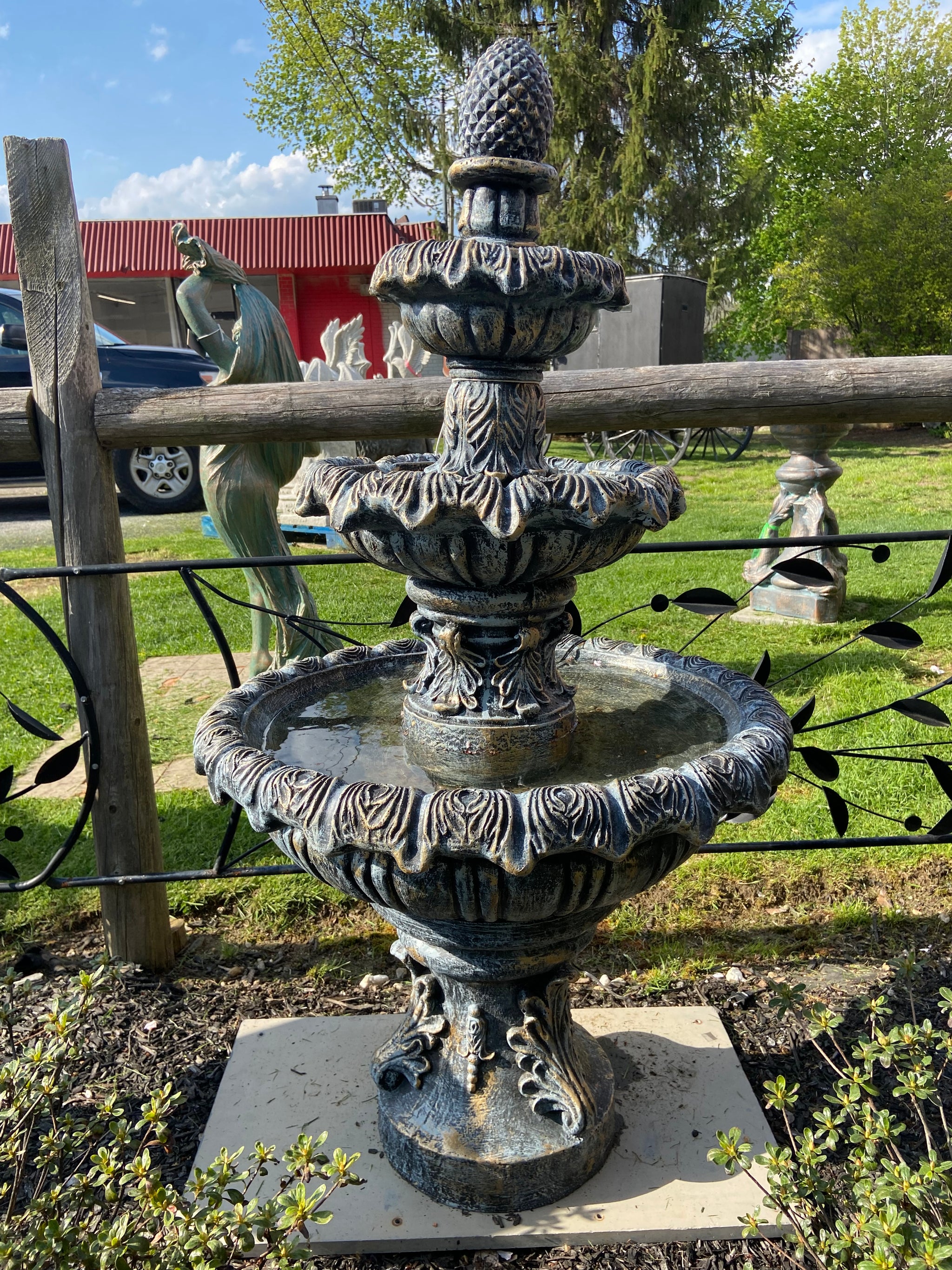 Williamsburg Fountain – Ziegler's Statuary